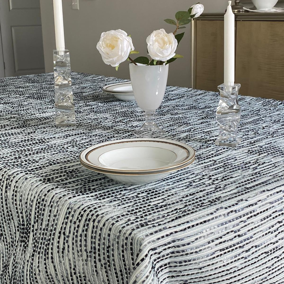 How to Choose the Perfect Tablecloth for Every Table Shape – Tablecloth ...